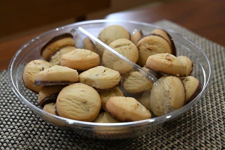 Costco Charlotte's Chocolatey Almond Shortbread Review - Costcuisine